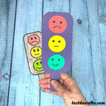Traffic Light Craft for Kids (Free PDF printable template) - Just Do Crafts