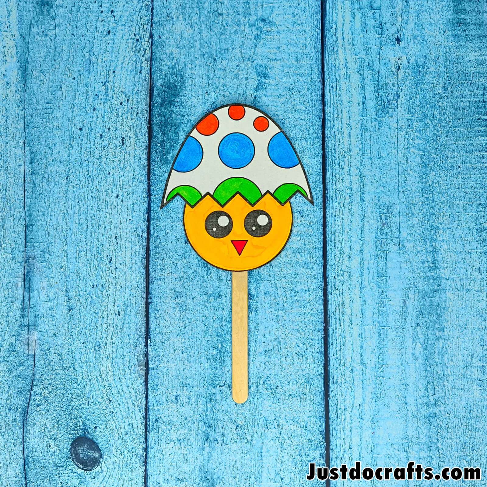 Hatching Chick Easter Craft (Free PDF printable template) - Just Do Crafts