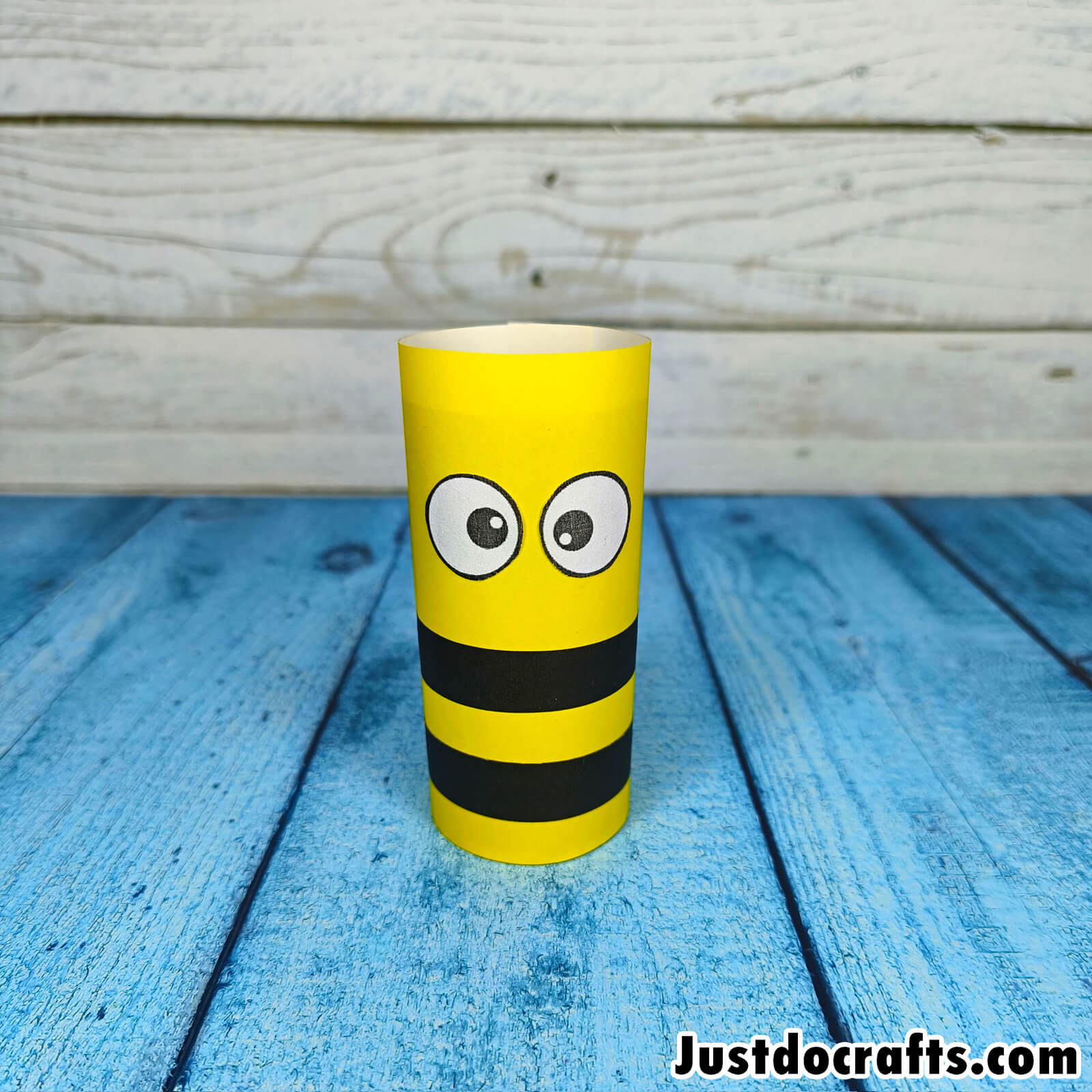 Toilet Paper Roll Bee Craft for kids (Free PDF printable template ...