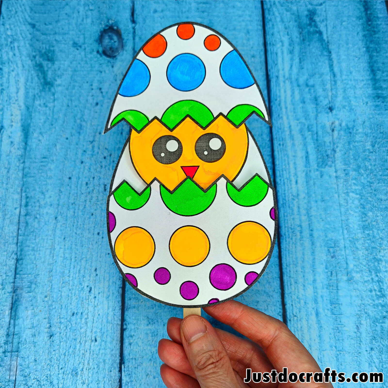 Hatching Chick Easter Craft (Free PDF printable template) - Just Do Crafts