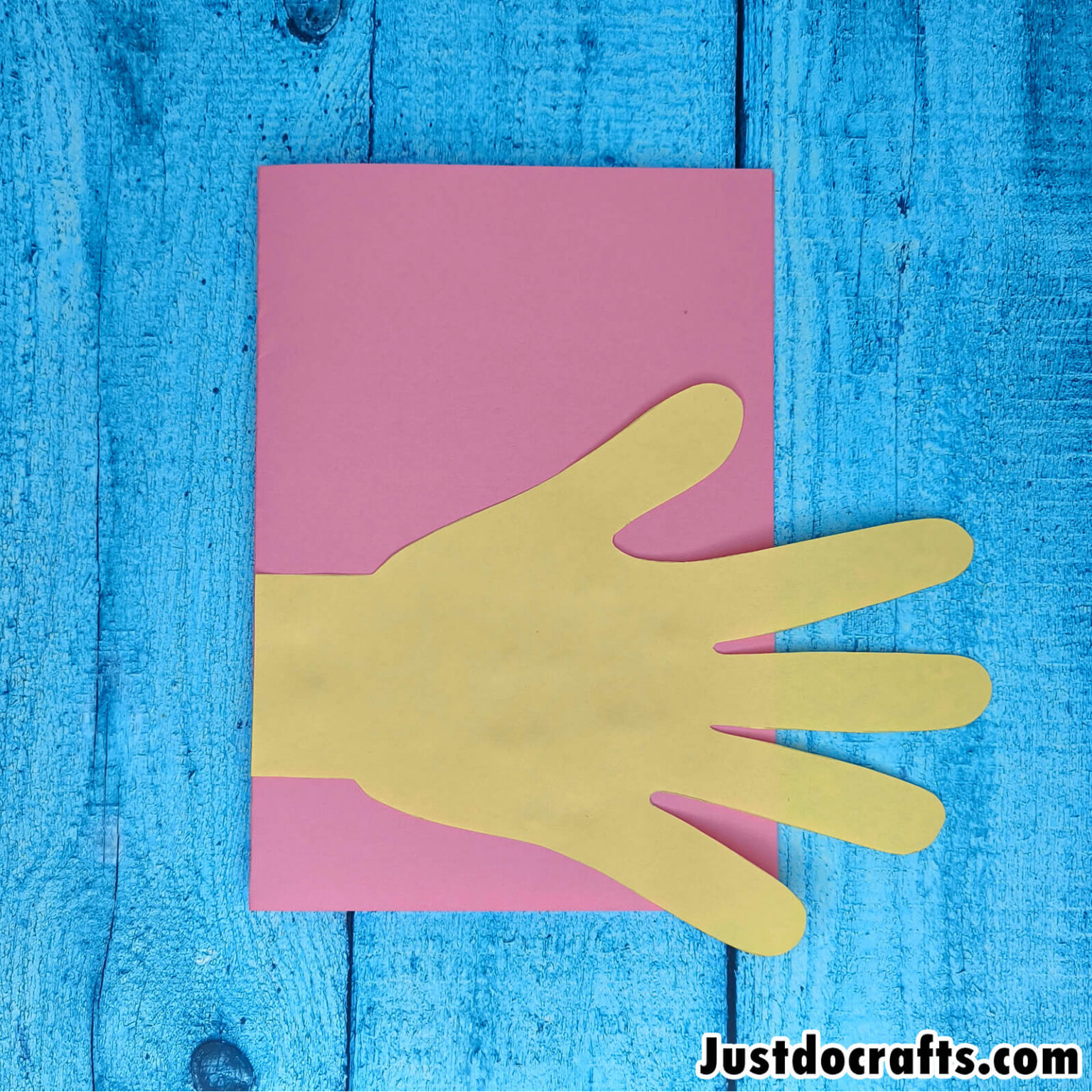 Mother’s Day Flower Card Craft for Kids (Free PDF printable template ...