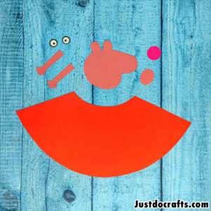 Peppa Pig Paper Craft (Free PDF printable template) - Just Do Crafts