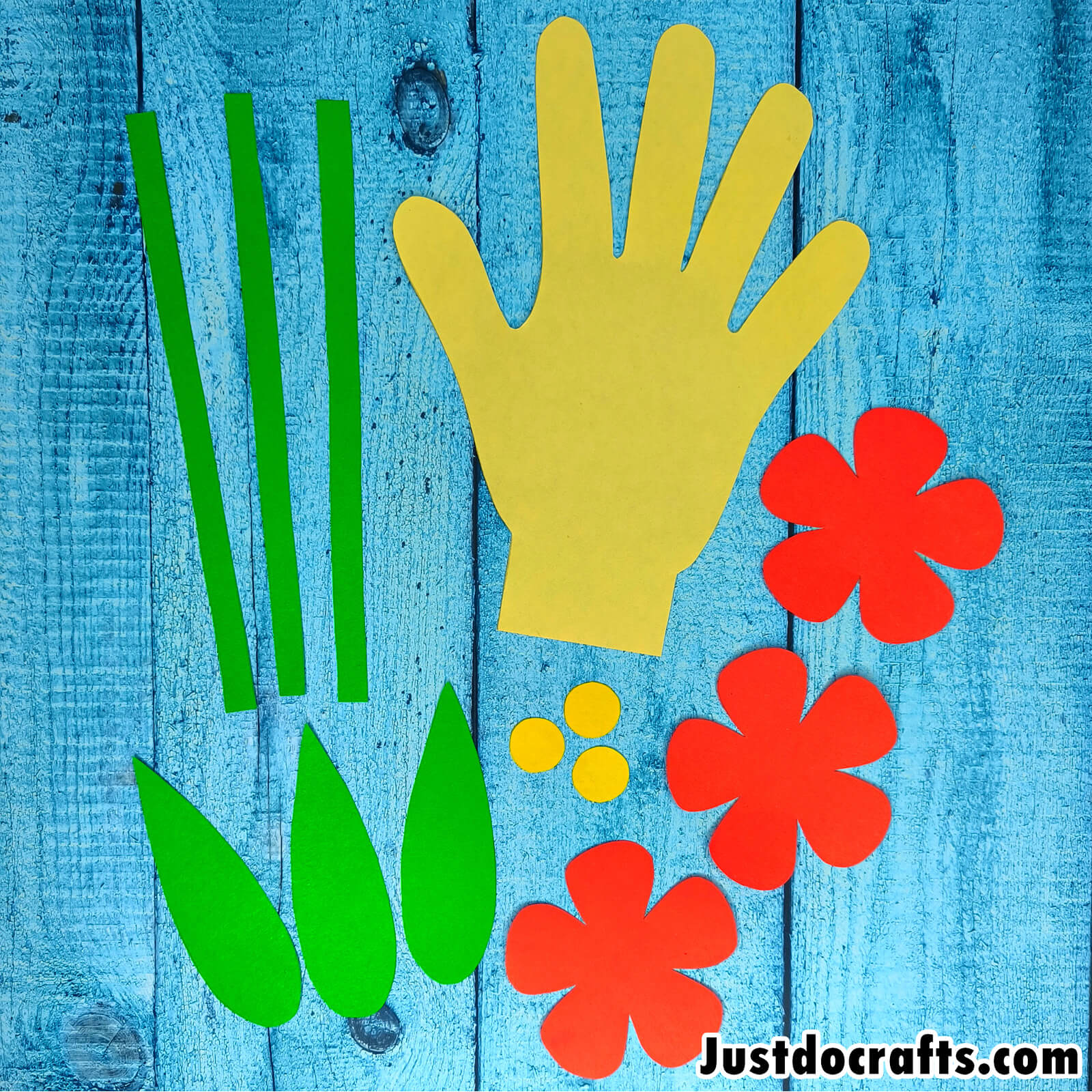 Mother’s Day Flower Card Craft for Kids (Free PDF printable template ...