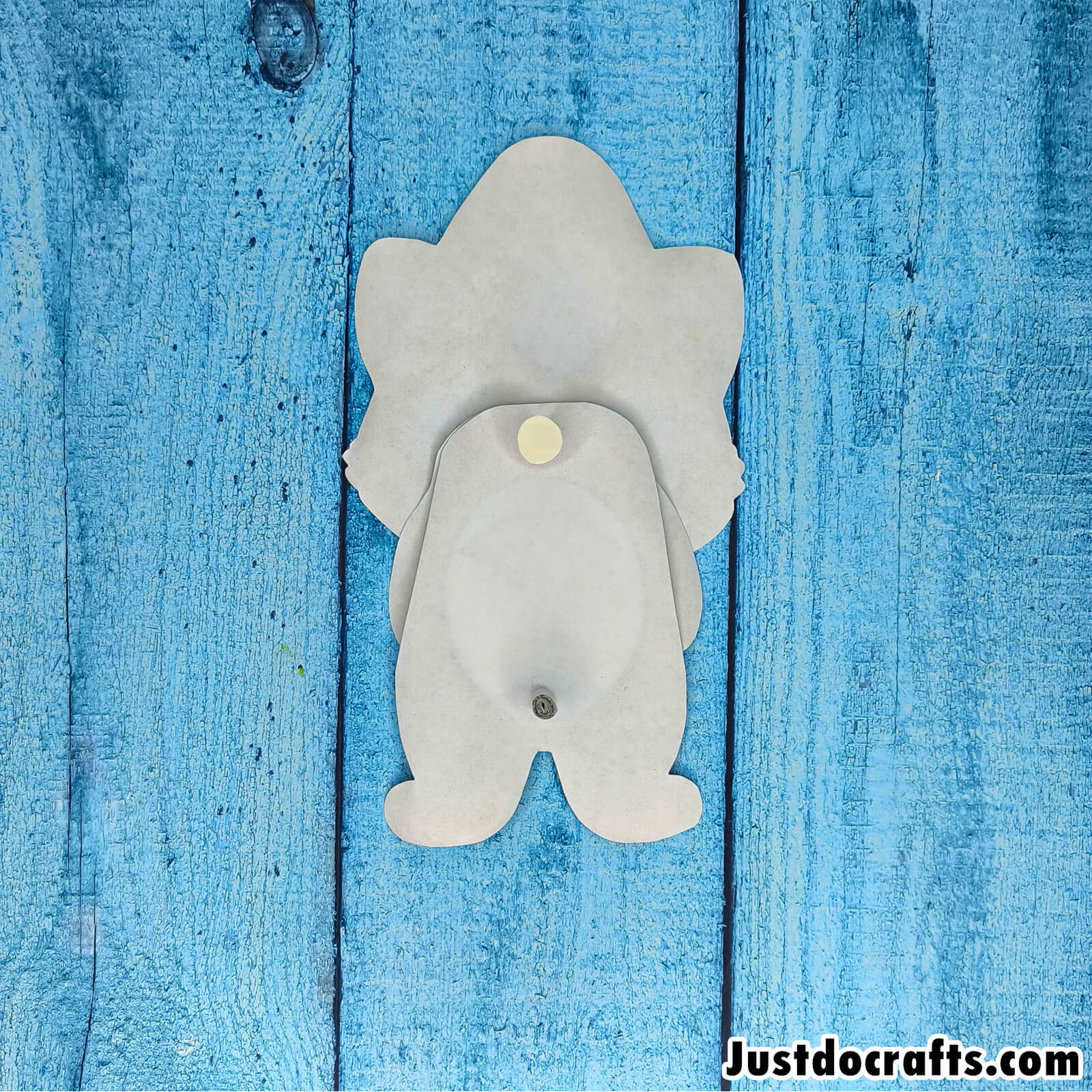 Hanging Paper Cat Craft (Free PDF printable template) - Just Do Crafts