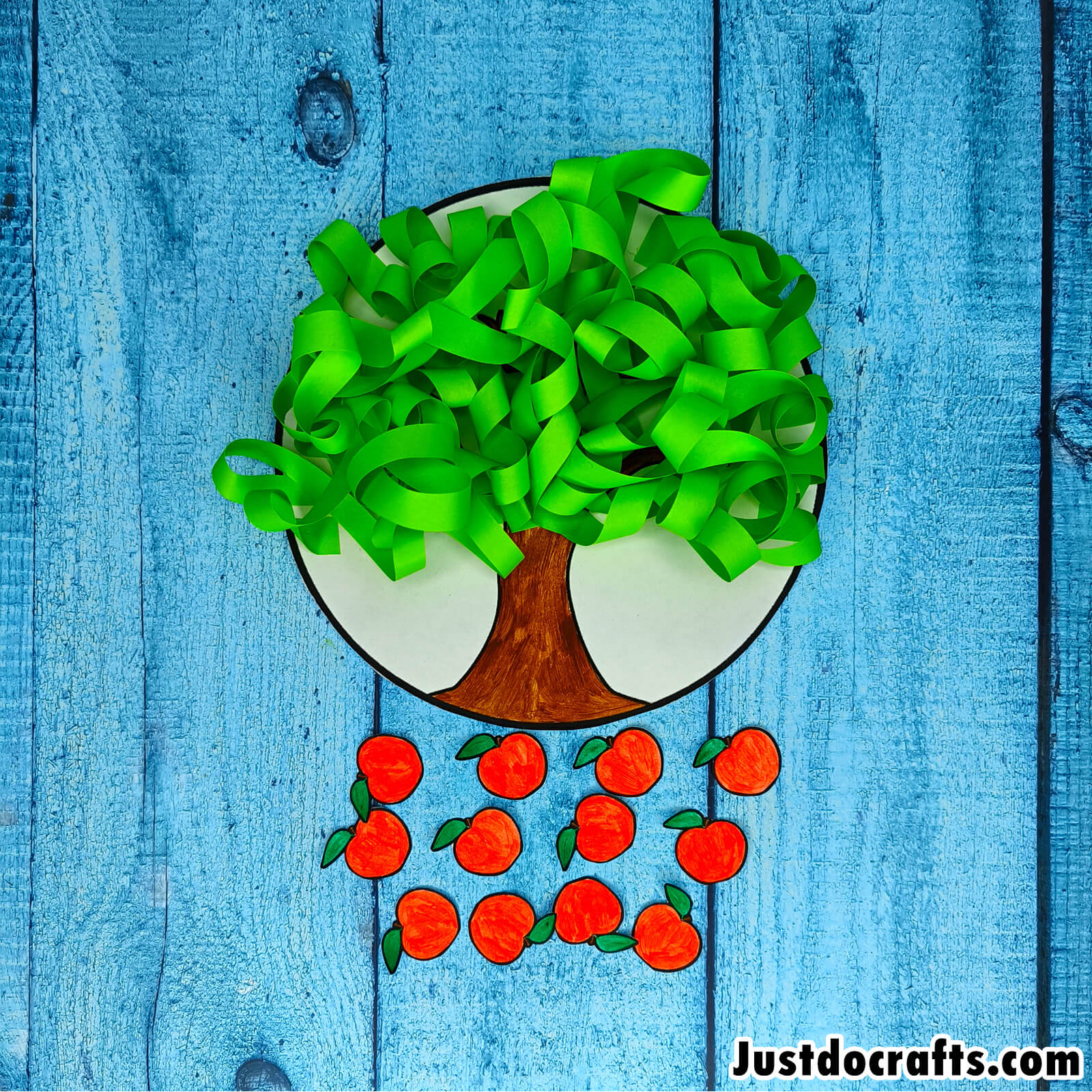 Apple Tree Paper Craft (Free PDF printable template) - Just Do Crafts
