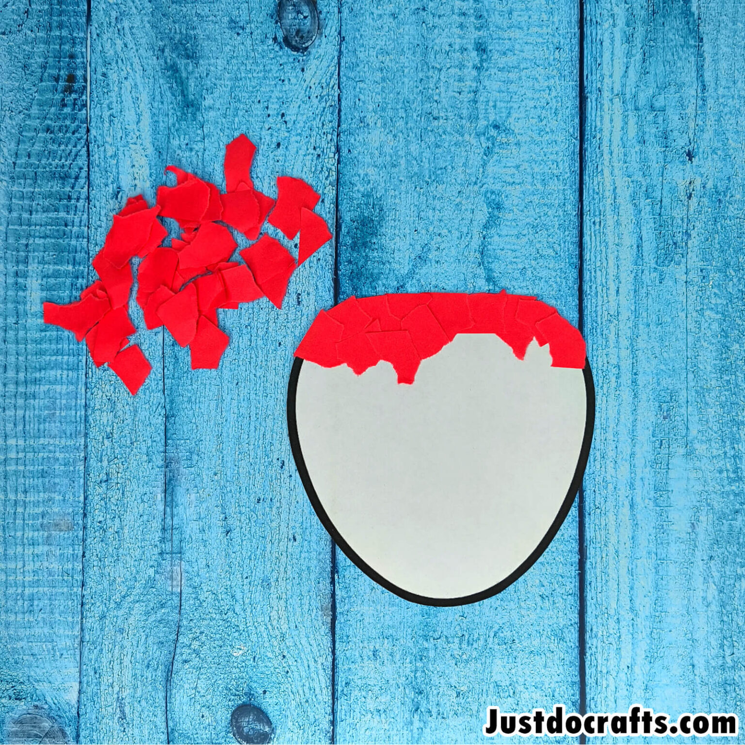 Torn Paper Strawberry Craft (Free PDF printable template) - Just Do Crafts