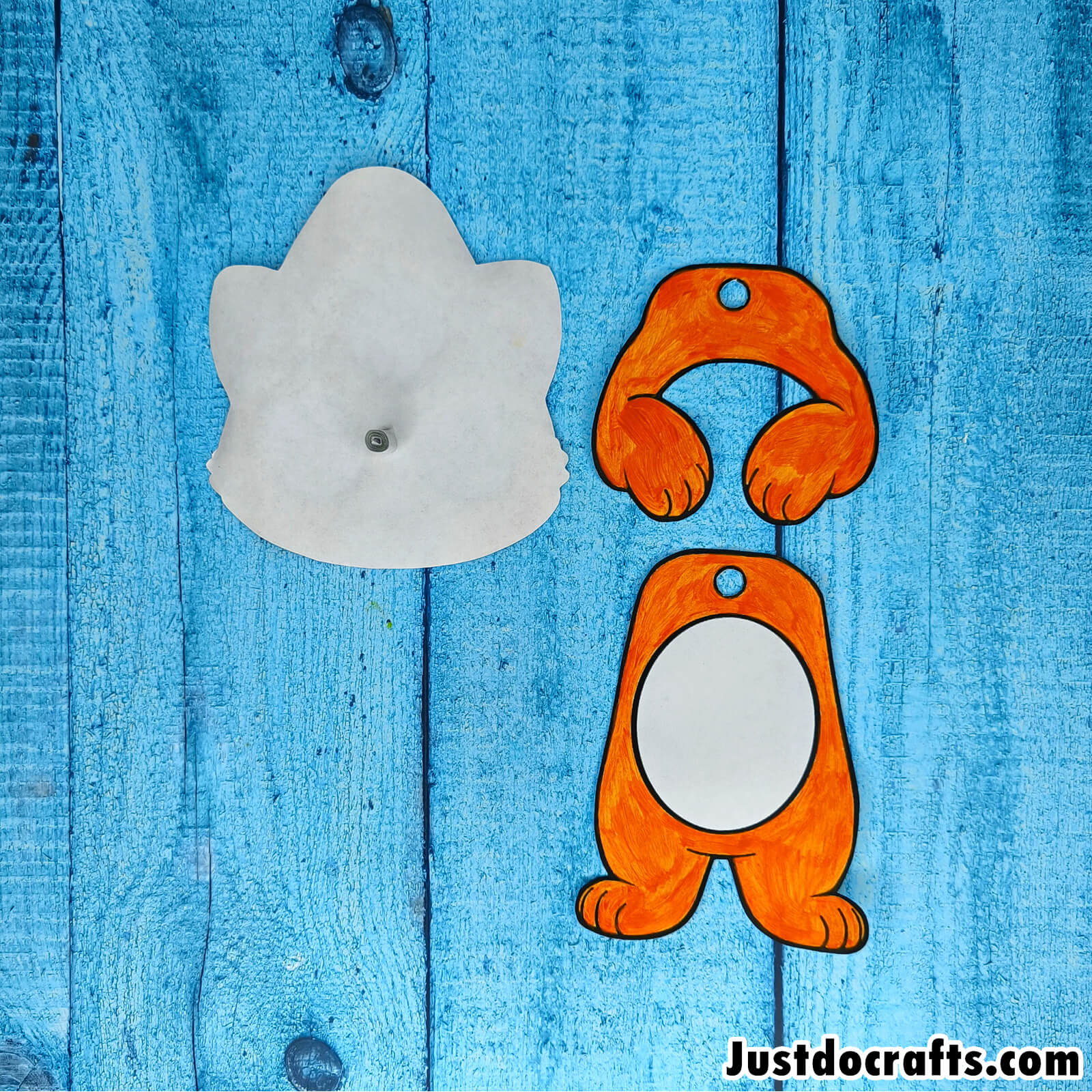 Hanging Paper Cat Craft (Free PDF printable template) - Just Do Crafts