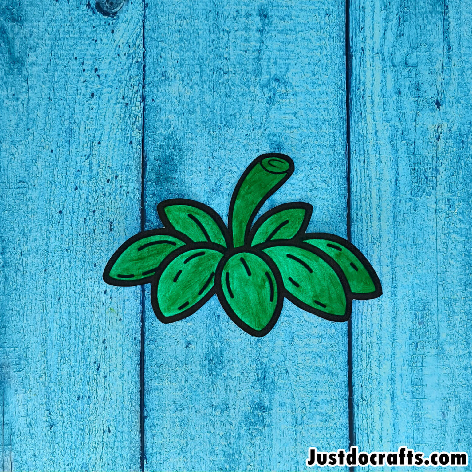 Torn Paper Strawberry Craft (Free PDF printable template) - Just Do Crafts