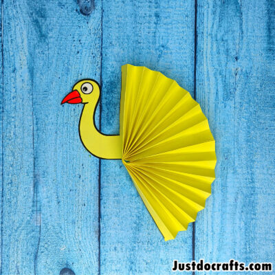 Paper Peacock Craft (Free PDF printable template) - Just Do Crafts
