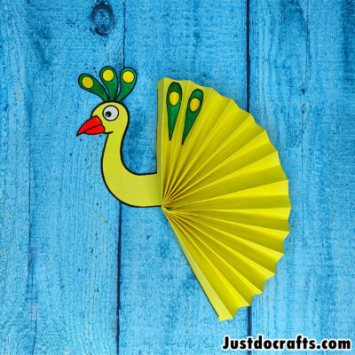 Paper Peacock Craft (Free PDF printable template) - Just Do Crafts