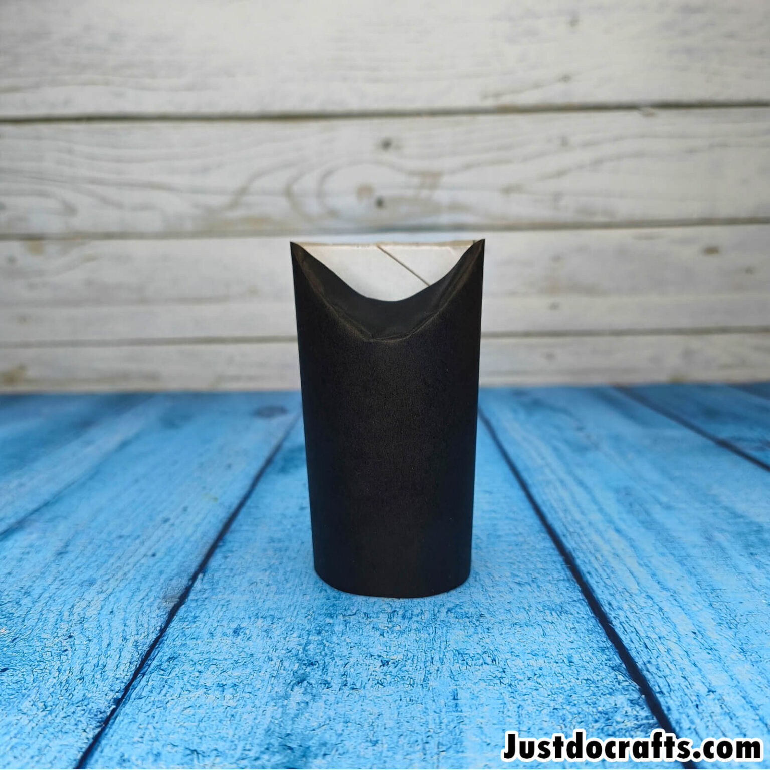 Toilet Paper Roll Bat Craft (Free PDF printable template) - Just Do Crafts