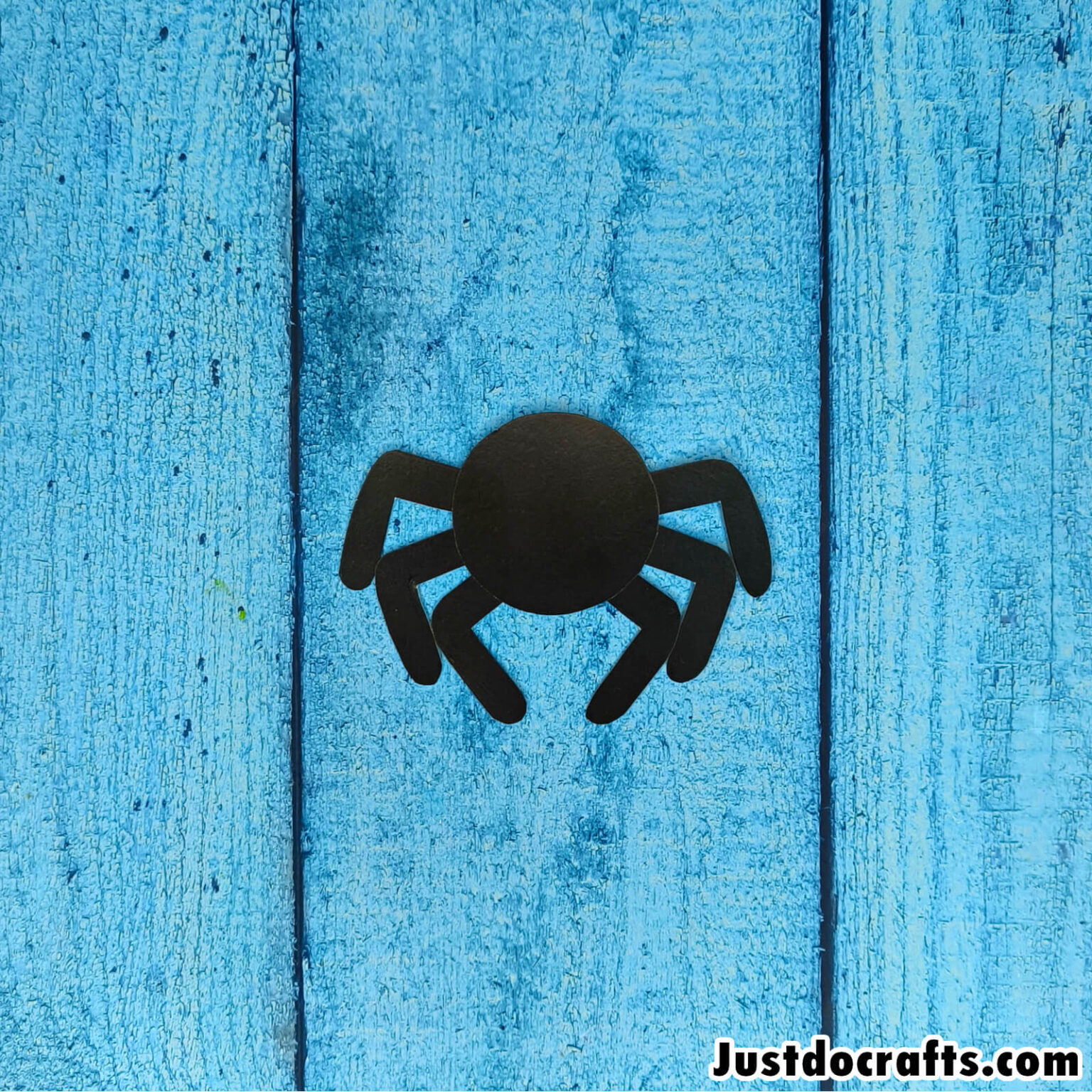 Easy Paper Spider Craft for Halloween (Free PDF printable template ...