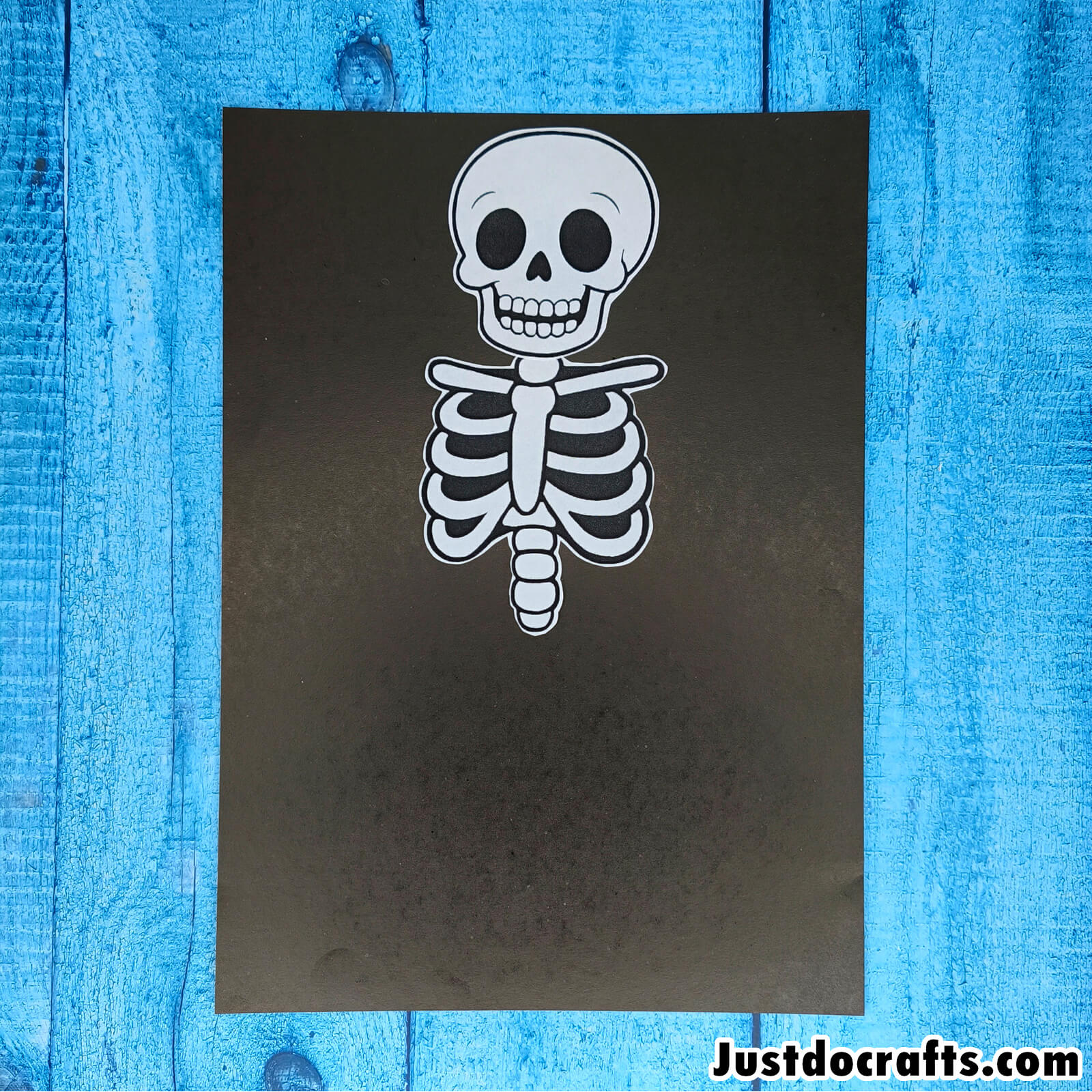 Easy Skeleton Halloween Craft for kids (Free PDF printable template ...