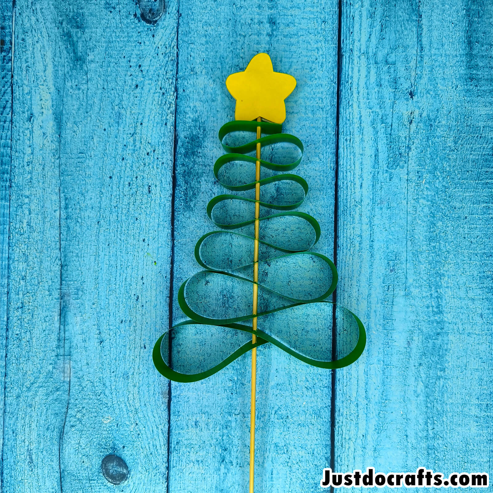 Paper Strip Christmas Tree Craft for kids - Just Do Crafts