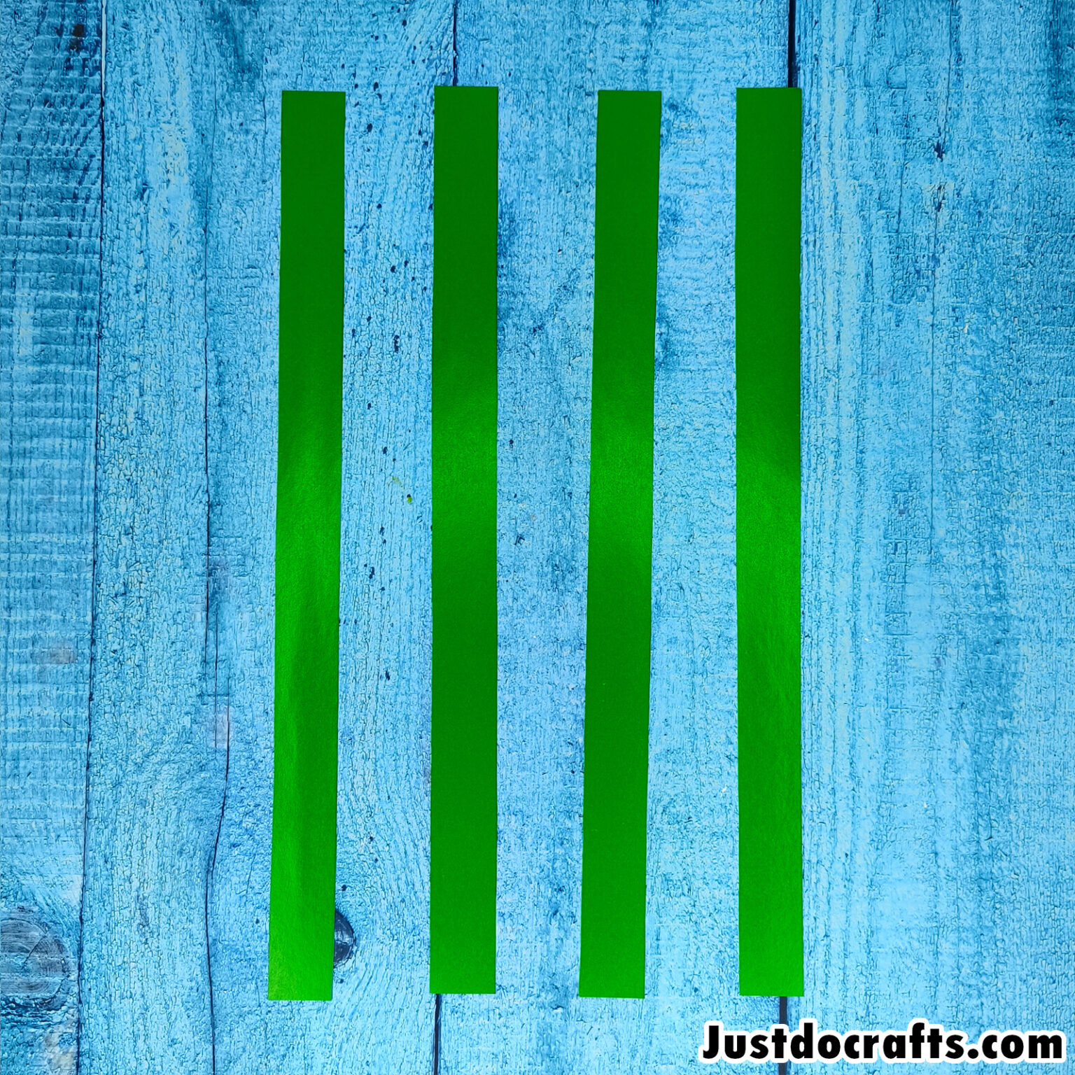 Paper Strip Christmas Tree Craft for kids - Just Do Crafts