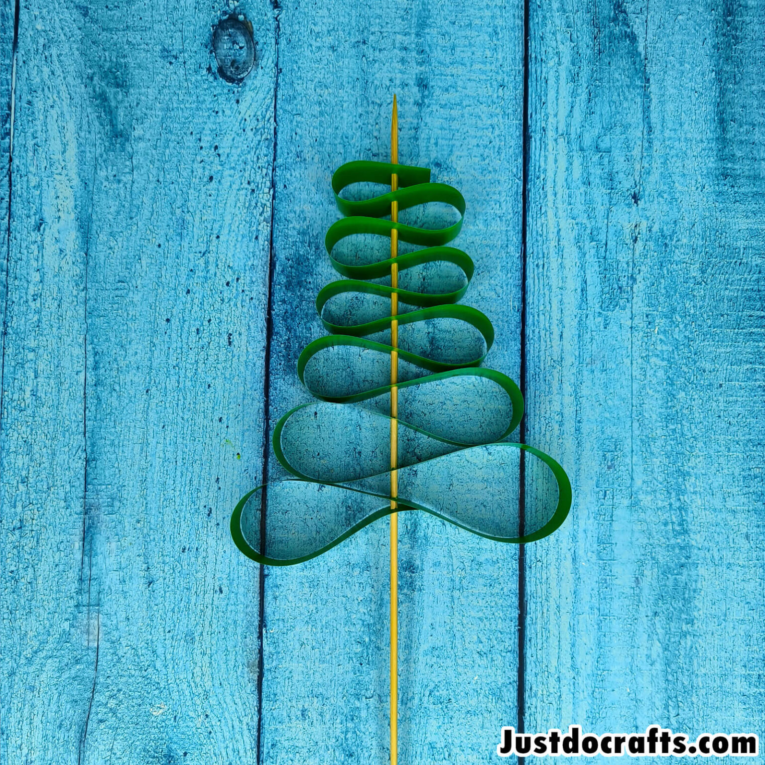 Paper Strip Christmas Tree Craft for kids - Just Do Crafts