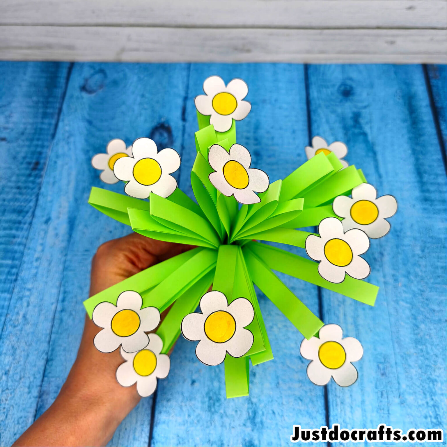 Easy Paper Flower Bouquet for kids (Free PDF printable template) - Just ...