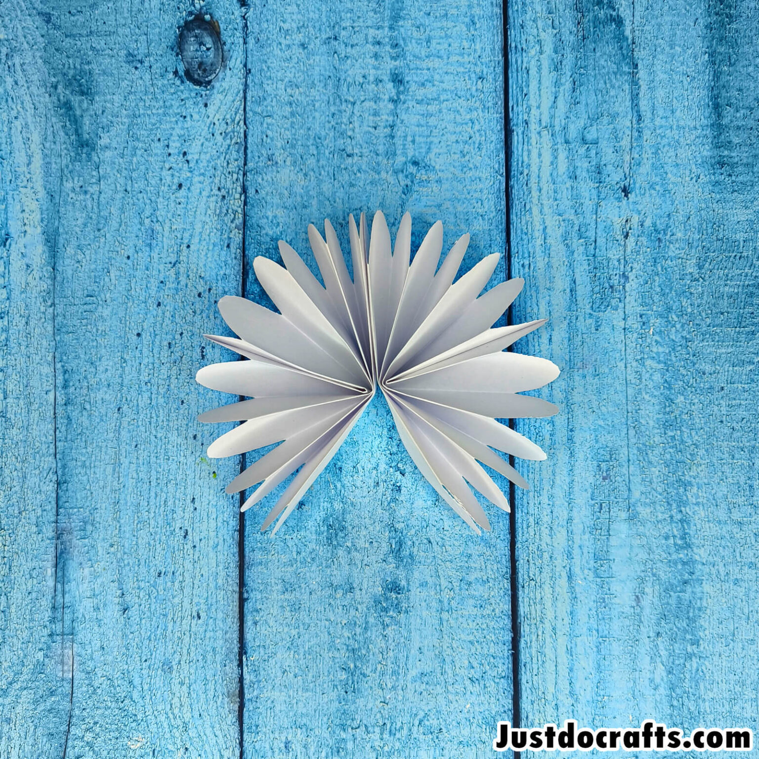 Paper Chamomile Craft for Kids - Just Do Crafts